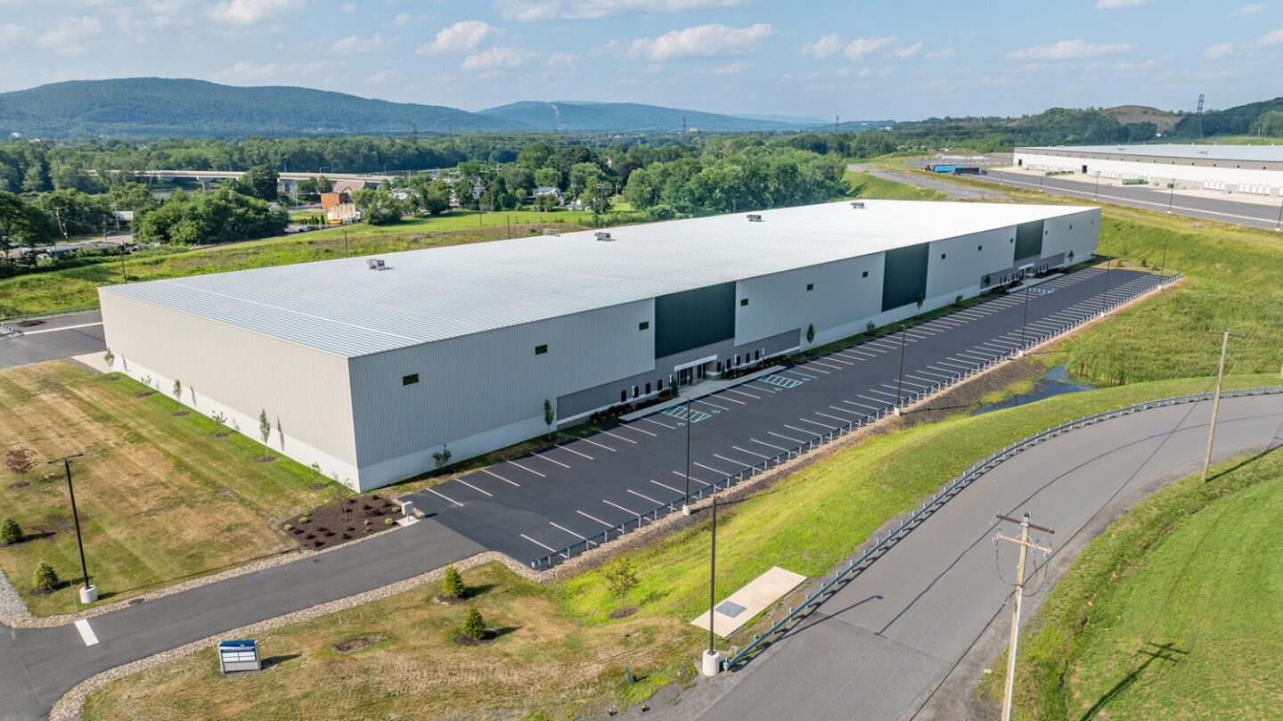 70,122 SF Industrial Space for Lease in CenterPoint South